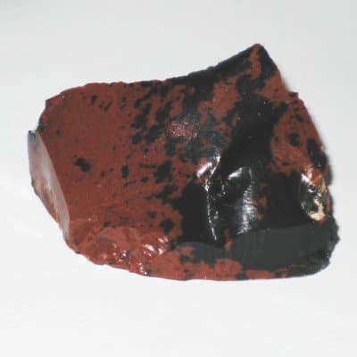 Obsidienne: vertus de la pierre, propriétés, purification